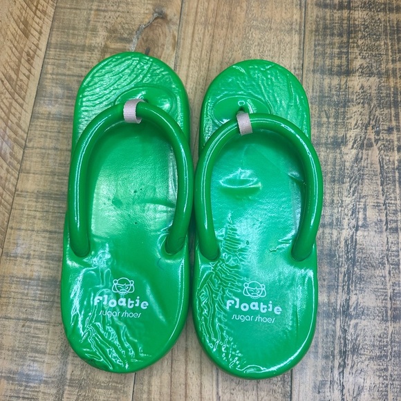 Sugar | Shoes | 9s Vintage Floatie Sugar Flip Flop Sandals Y2k Green ...